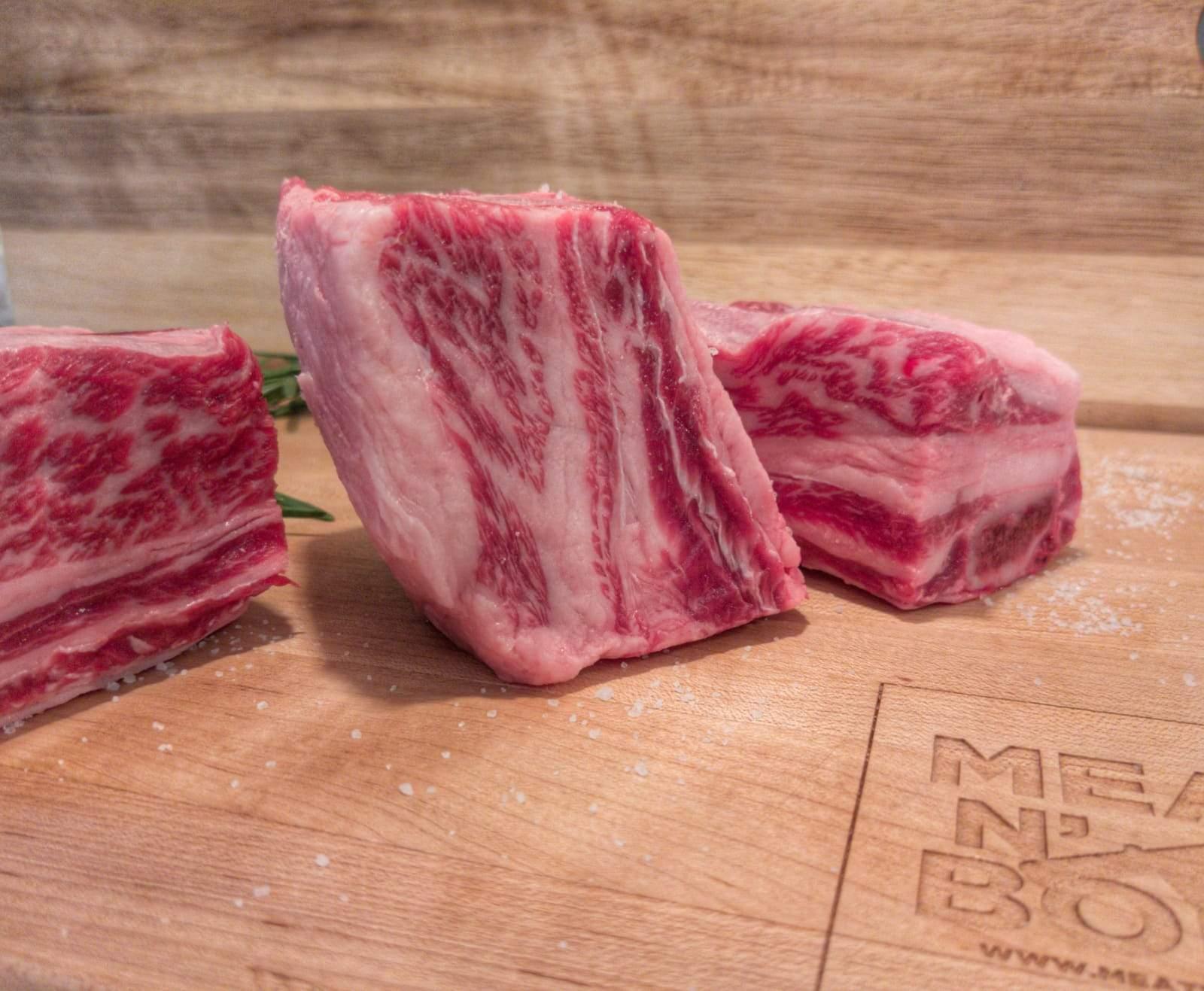Buy English Cut Short Ribs - English Style (3'' x 3 Pieces) – Meat N' Bone